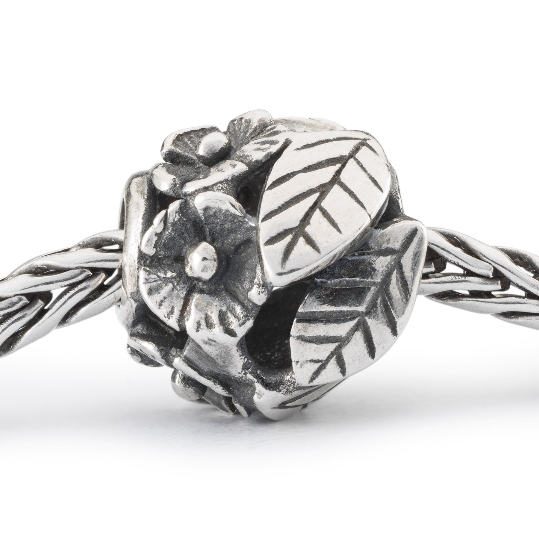 Power Flower Bead | Trollbeads UK